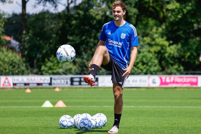 PEC Zwolle rondt contractverlenging aanvaller definitief af | PEC ...