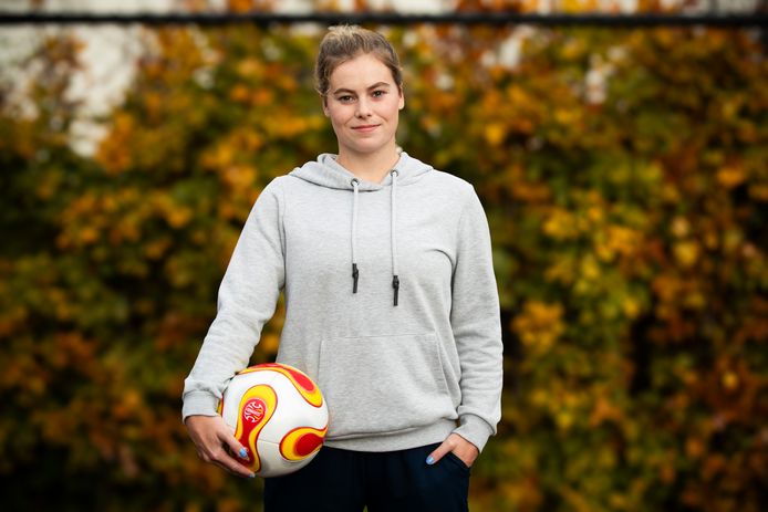 Apeldoornse balkunstenares Jasmijn gaat naar WK Freestyle in Kenia: 'Ik ...