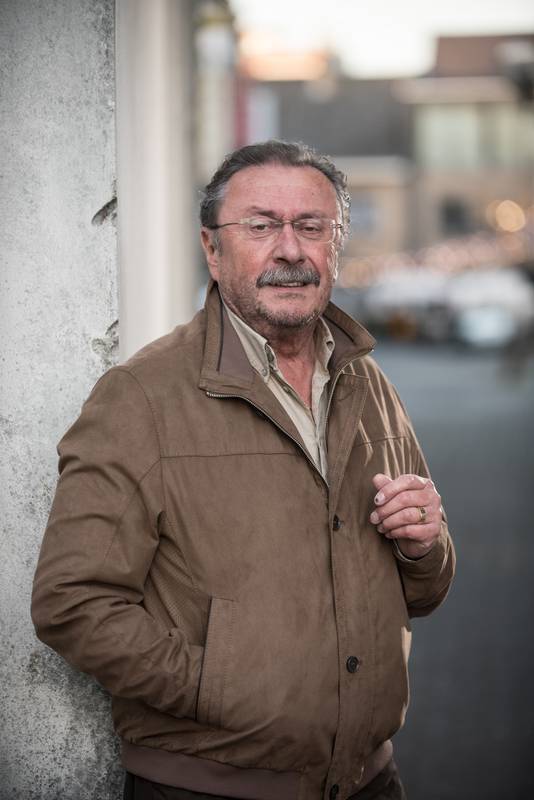 Marijn Devalck treurt om Piet (60) na dodelijk motorongeval in Namibië ...