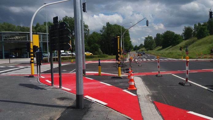 Trucker vraagt opschorting na dodehoekongeval op intussen heringericht ‘kruispunt des doods ...