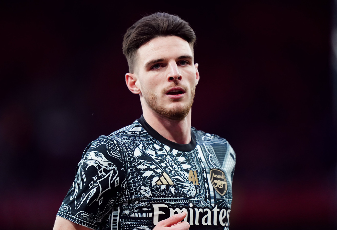 “Je vriendin is dik”: verwerpelijke gezangen etaleren nog maar eens ...