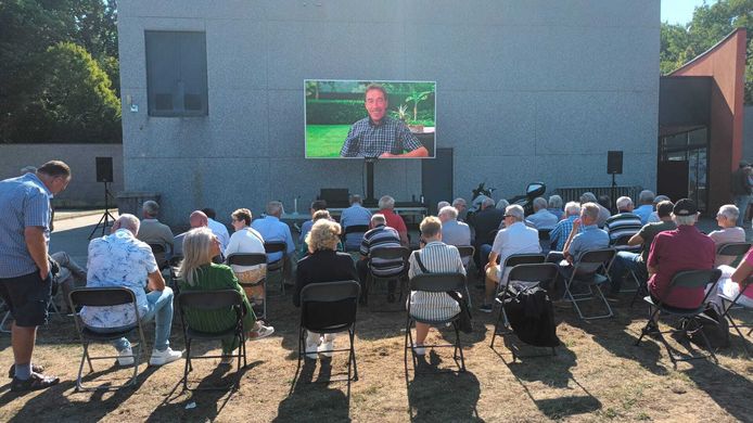 Afscheid van wielerlegende Herman Vanspringel: Eddy Merckx aangekomen ...