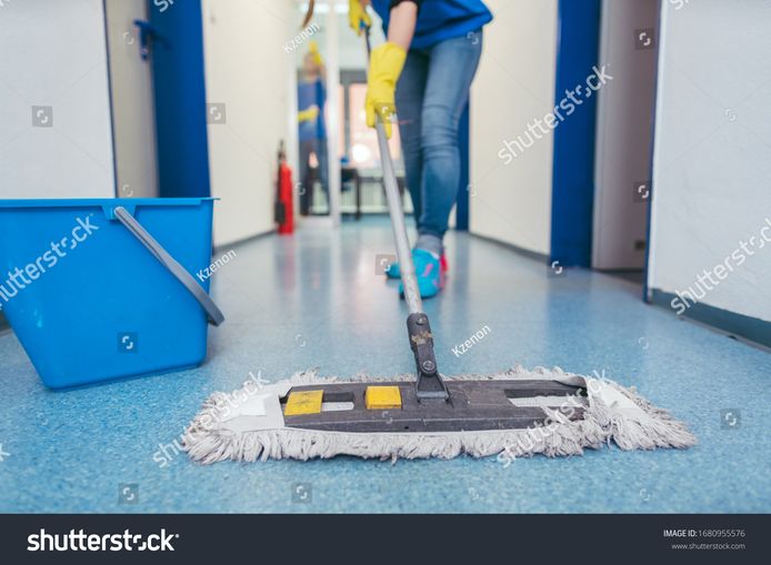 Poetsvrouw steelt voor 3.950 euro bij gezin | Kortrijk | hln.be