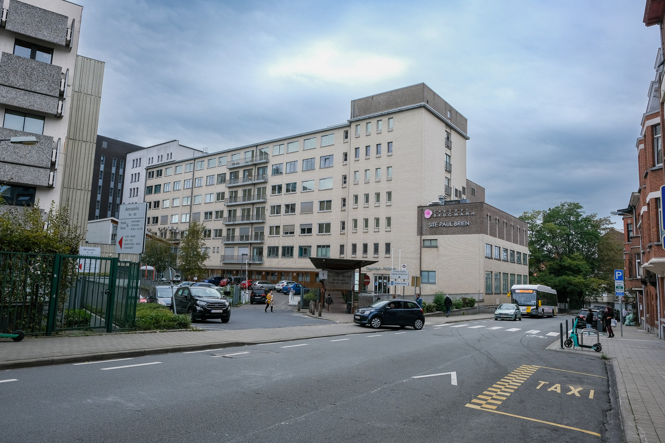 Ex-agenten die ook koppel vormen, horen plots dat man die hen neerstak ...