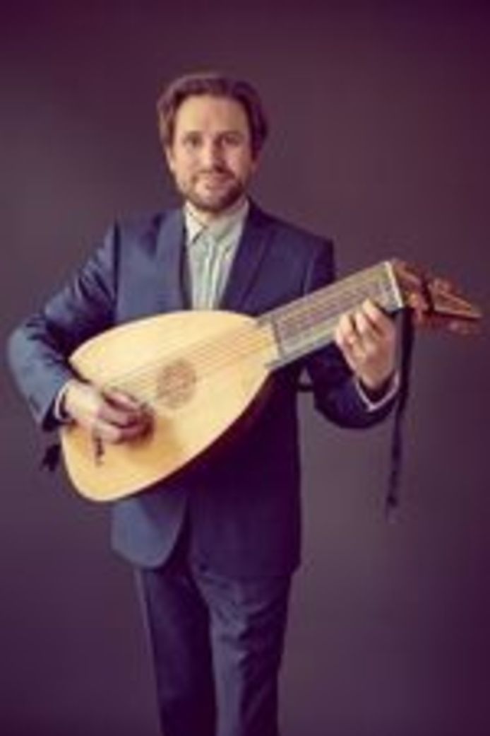 Luitspeler Manou Schreiner in Sleeuwijks Kerkje | Uit-tips Altena | bd.nl