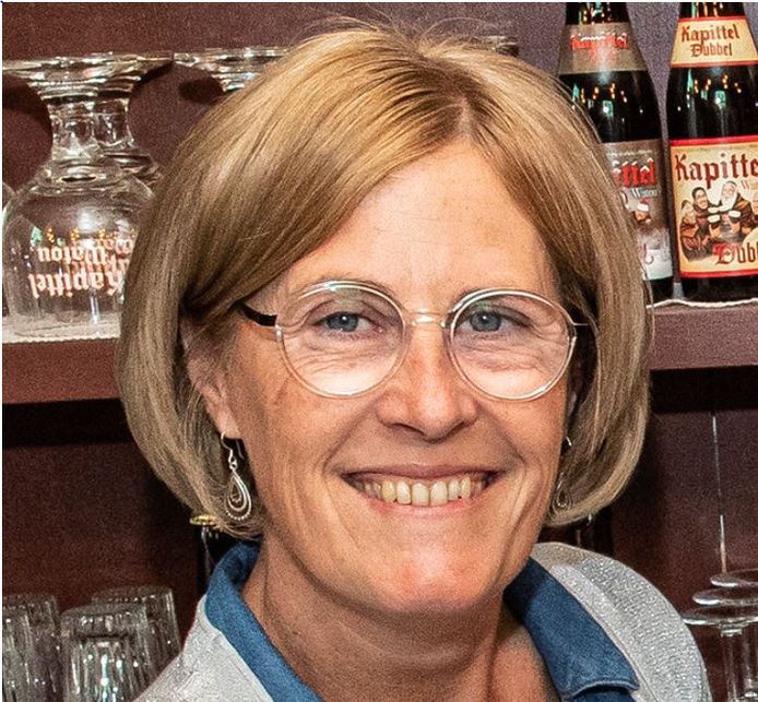 Plaatsmeester Krottegemse Rommelmarkt krijgt Gulden Ransel buiten ...