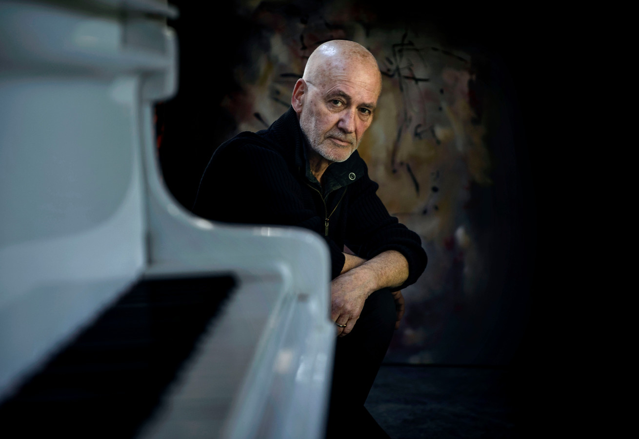 Zwaar en licht wisselen elkaar af op nieuw album van Astenaar Jos ...