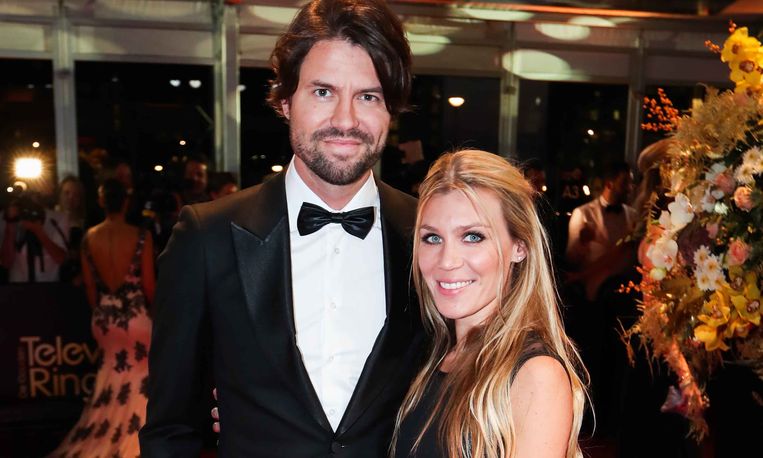 Simon Keizer deelt schattige foto met hoogzwangere vrouw Annemarie