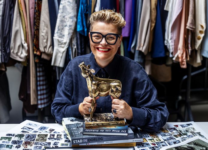 Kostuumontwerper Margriet won al een Gouden Kalf, maar vindt dat er nóg ...