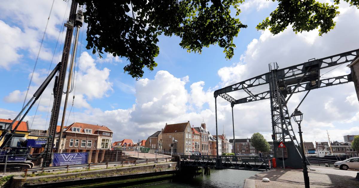 Oorzaak van niet sluiten Schansbrug in centrum van Maassluis pas eind ...