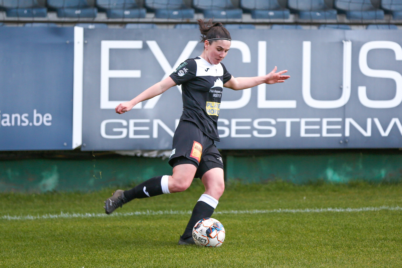 Annelies Van Loock (Eendracht Aalst Ladies): “We hebben in alle linies ...