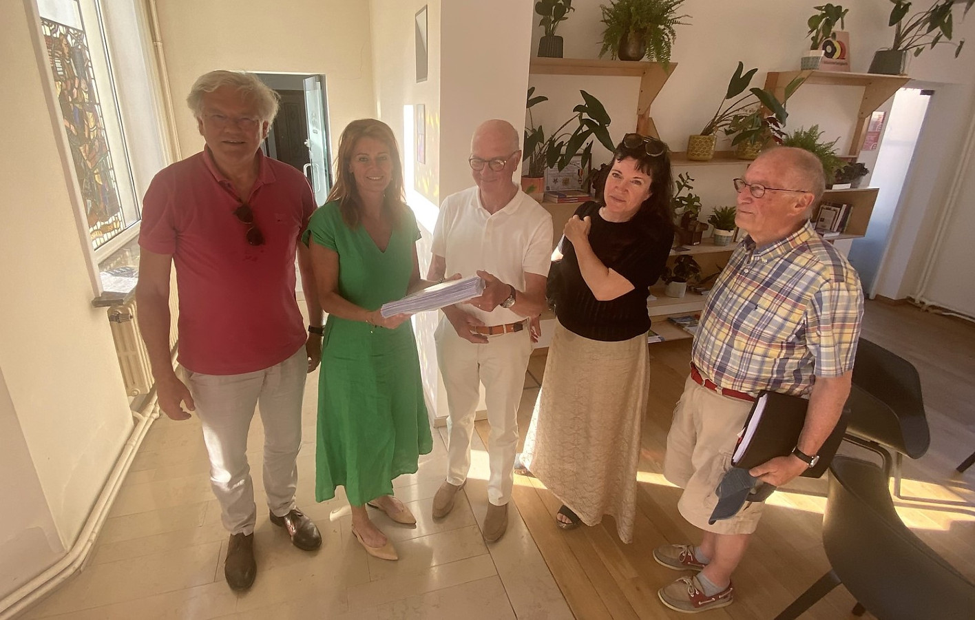 Ook ereburgemeester Stefaan De Clerck keldert woonproject nabij Broeltorens: “Te dominant en te ...