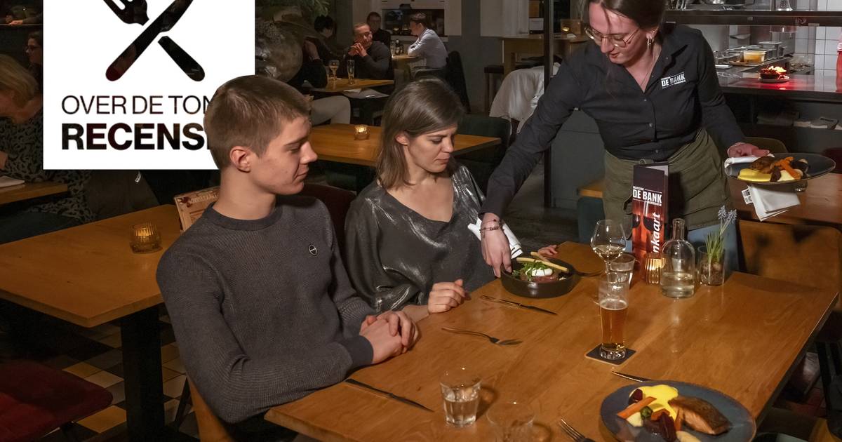 Zelfs onze serveerster weet niet hoe het verrassingsmenu van 4 gangen ...