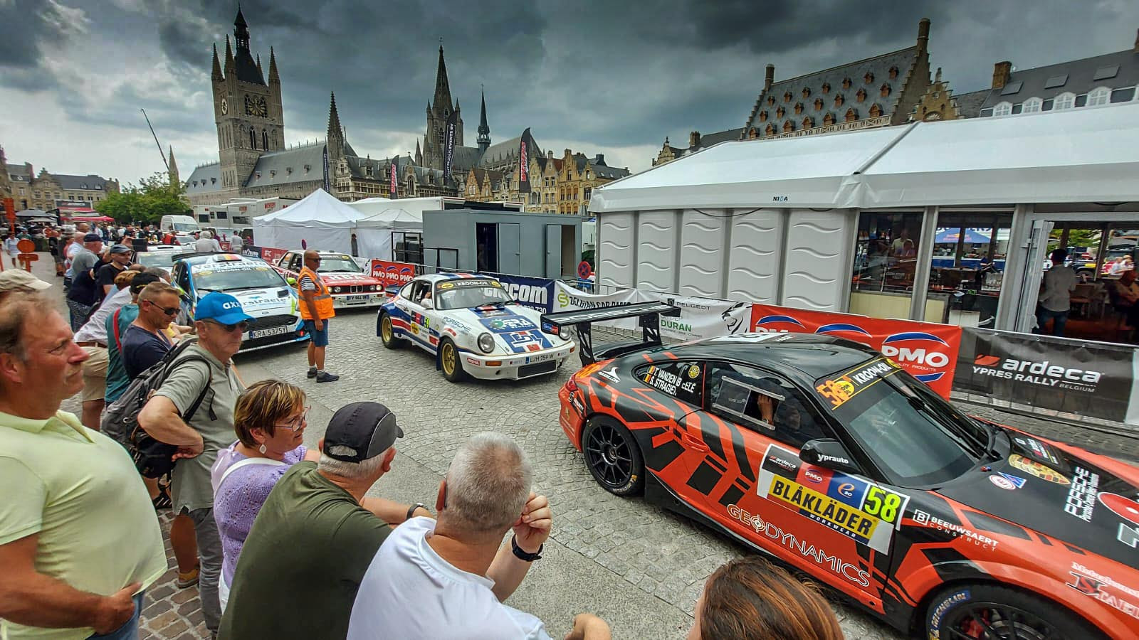 Ardeca Ypres Rally neemt start onder stralende zon: “Hopelijk blijft de ...