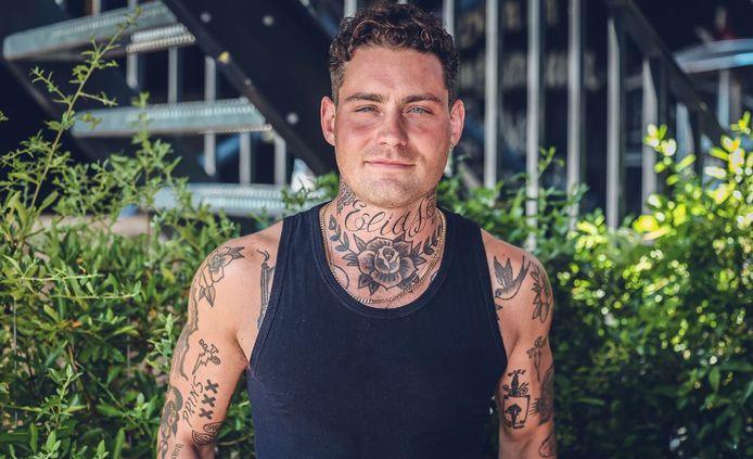 Douwe Bob viert verjaardag tijdens afkicken: ‘Begin van een nieuw ... Douwe Bob viert verjaardag tijdens afkicken: ‘Begin van een nieuw ...