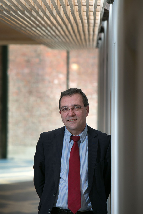 Provincie Limburg kent eremedaille toe aan overleden oud-rector ...