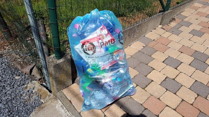 Alle plastic verpakkingen mogen vanaf juni de blauwe pmd-zak in ...