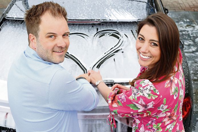 Niels Albert stapt in het huwelijksbootje met Valeska: “Dat heet dan ...