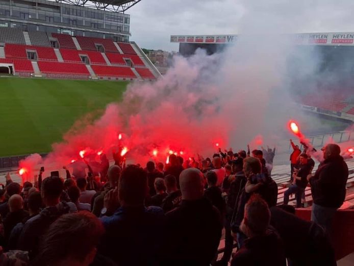 Harde kern Antwerp dringt Bosuil binnen om royaal afscheid te nemen van ...