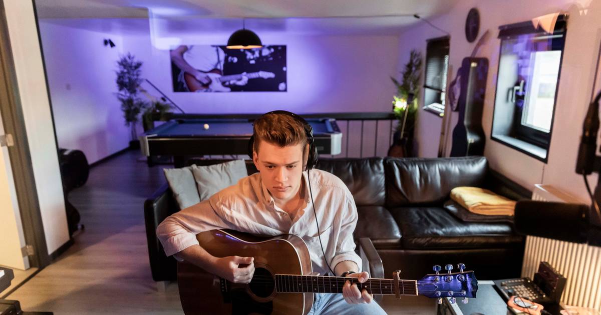 BINNENKIJKER. Jérémie Vrielynck trekt naar Geel en gunt ons een blik in zijn nieuwe thuis: “De ...