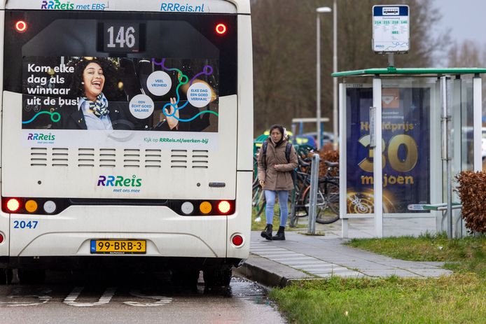 Provincies dreigen met boete voor EBS, busbedrijf moet voor einde van ...