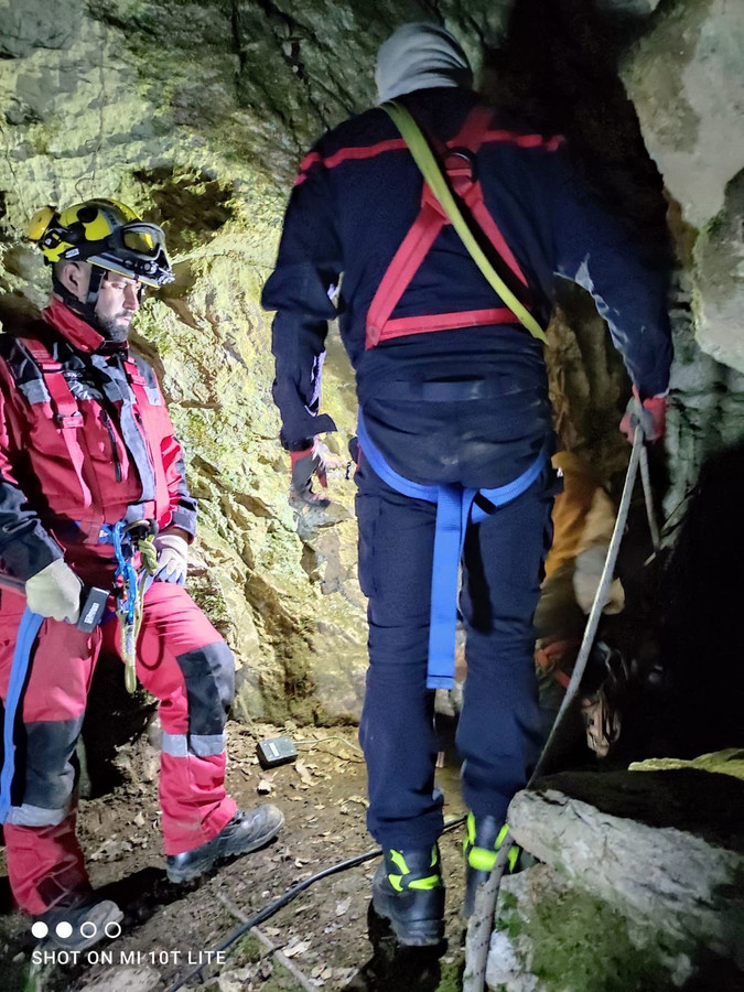 Belgische speleoloog (47) bevrijd uit Franse grot na reddingsoperatie ...