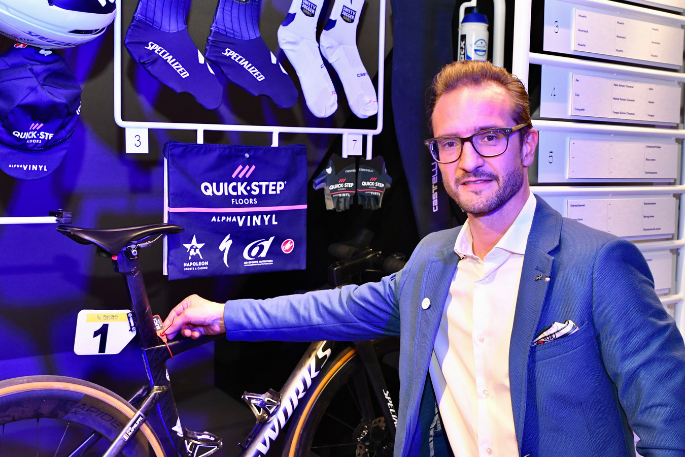 KOERS. belicht 20 jaar wielerploeg Quick-Step in 20 etappes: “Na de ...