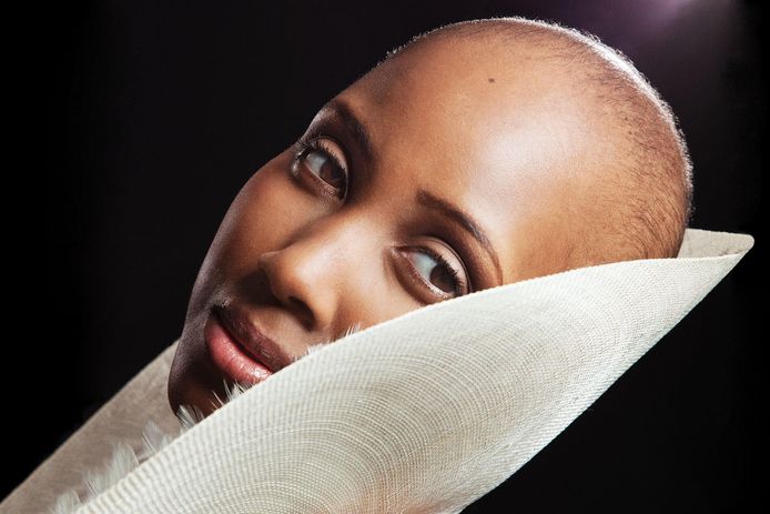 Expo toont hoe mooi dames met een kaal hoofd zijn | Mode & Beauty | hln.be