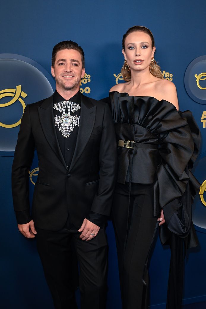 Bekend Nederland in vol ornaat op blauwe loper van het Gouden ...