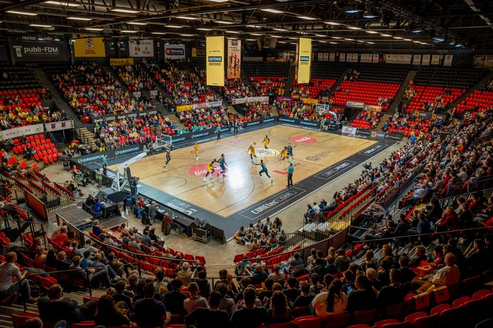 Supportersdag van de Bredenaars bij Filou Oostende | Bredene | hln.be