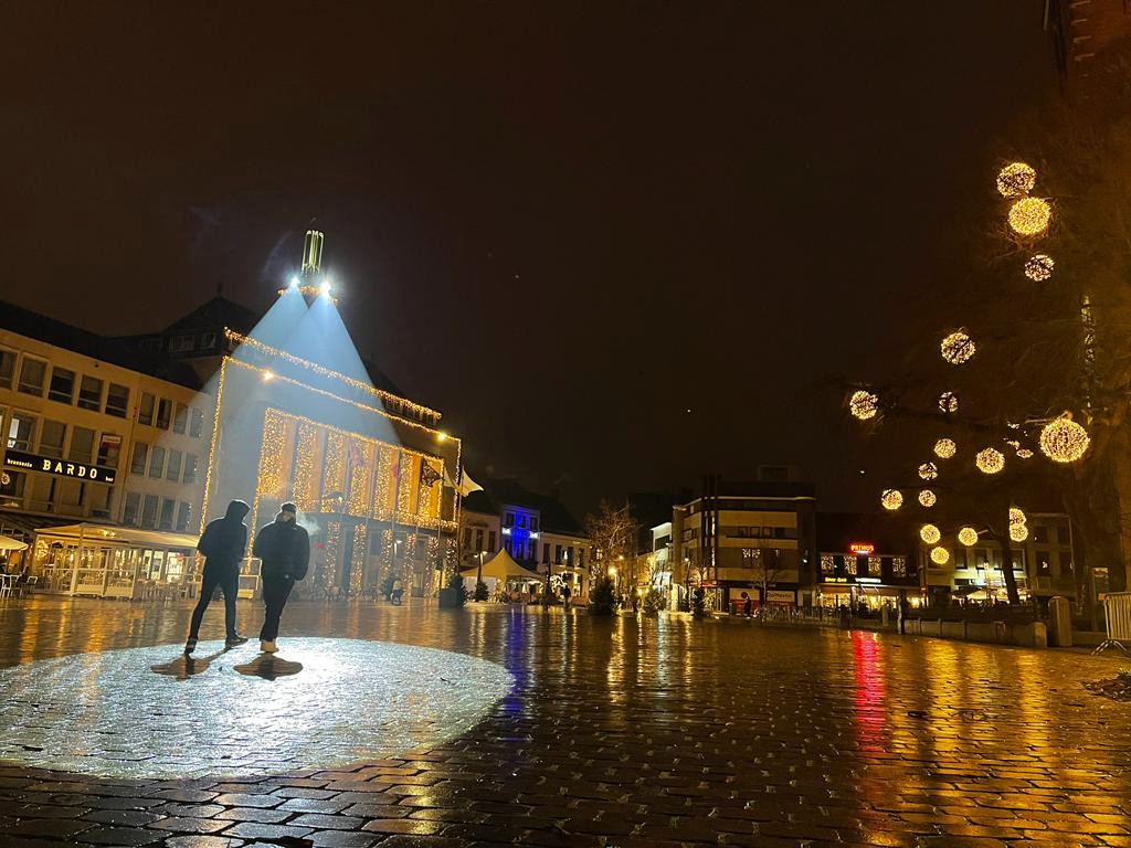 Stad Turnhout dooft vanaf maandag de straatverlichting | Foto | hln.be