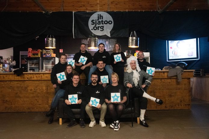 Nieuwe mascotte voor Jeugdhuis Sjatoo moet 9 attenties overbrengen aan ...