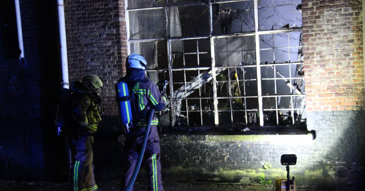 Zware brandschade in een van lokalen van Fort 2 | Wommelgem | hln.be
