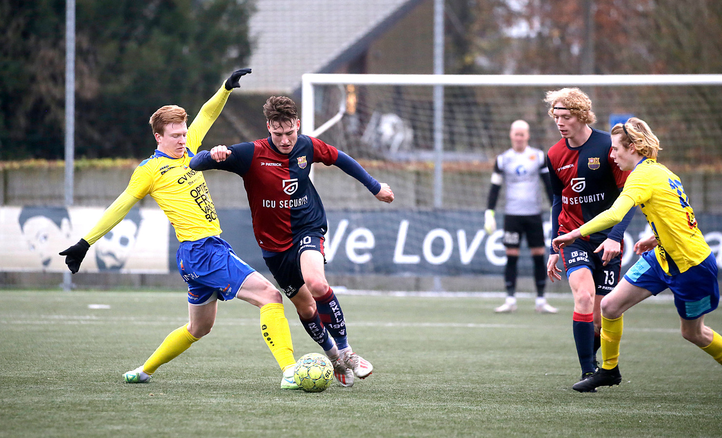 Fusieclub VC Leest stuurt plannen noodgedwongen bij en start volgend ...