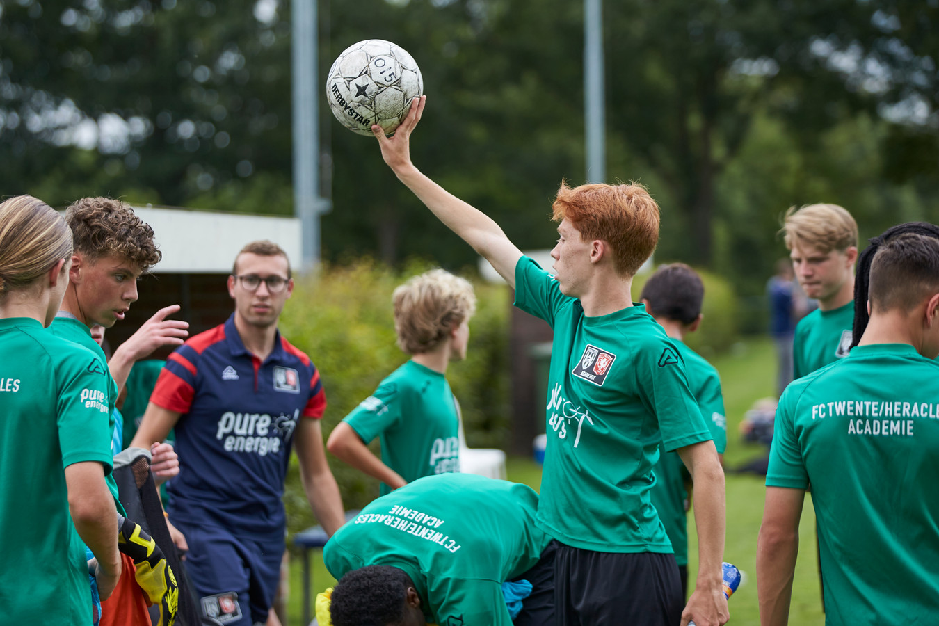 FC Twente houdt 14-jarig talent uit handen van Ajax en Feyenoord: 'Eén ...
