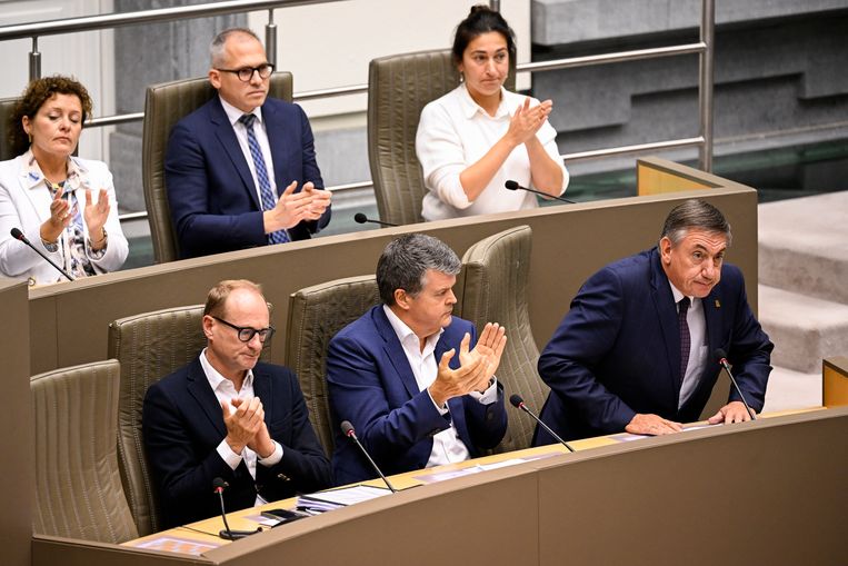 Vlaamse regering heeft begroting toch rond na historische ‘blamage’