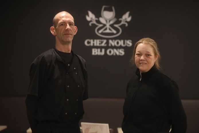 Ooit dakloos, nu zijn Jan (46) en Sylvie (42) trotse eigenaars van ...