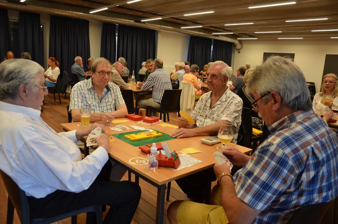 Leer bridge spelen in Sportcentrum De Treffer | Waregem | hln.be