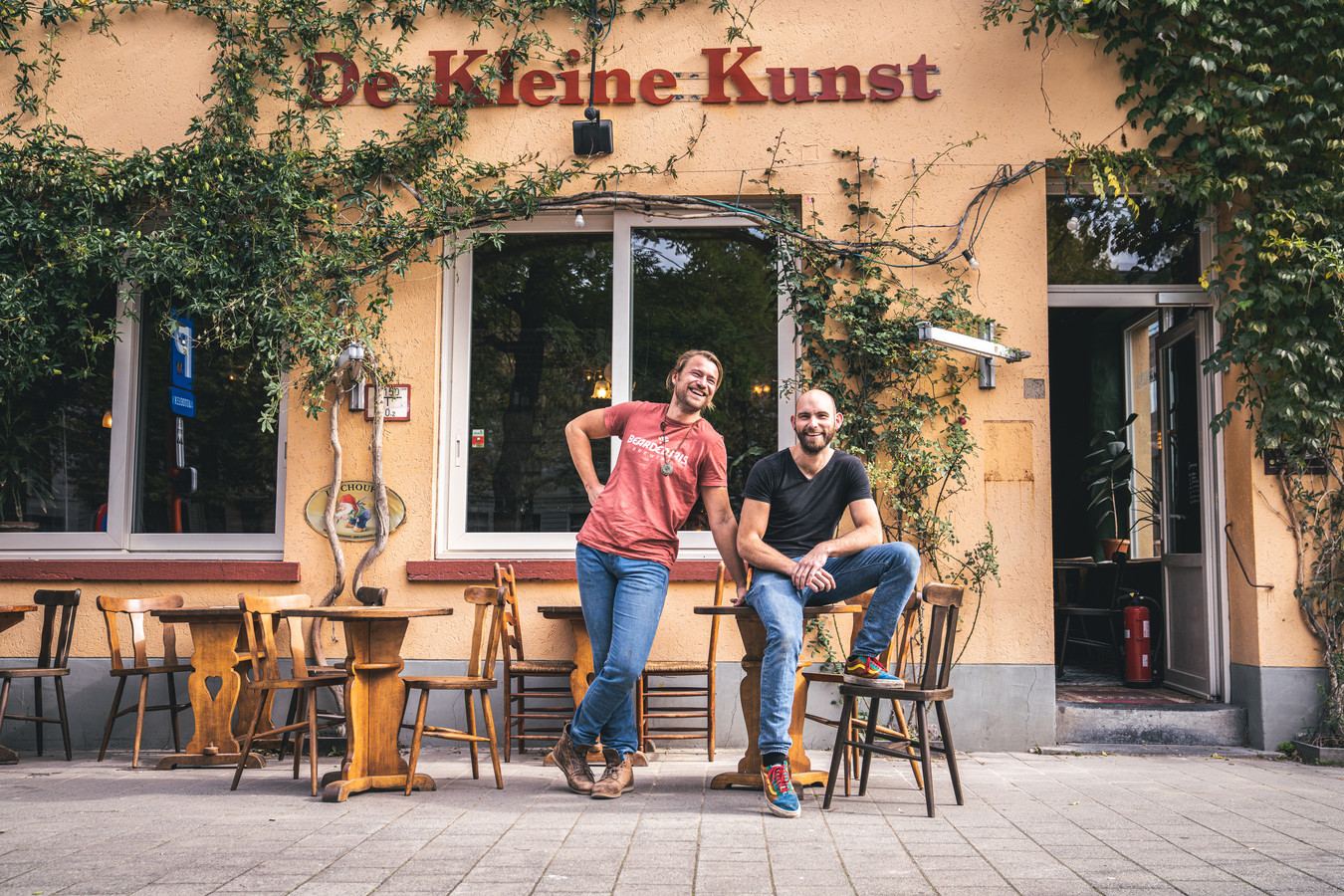 Ynze (30) en Sebastian (33) heropenen bekend buurtcafé De Kleine Kunst ...