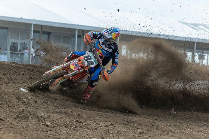 De Wolf heeft wereldtitel MX2 voor het grijpen, Herlings met gebroken ...