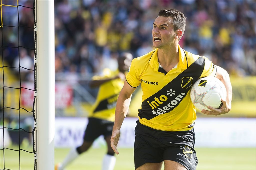 Alex Schalk spreekt zich uit: ‘Diepe wens om voor NAC te spelen’ | Foto ...