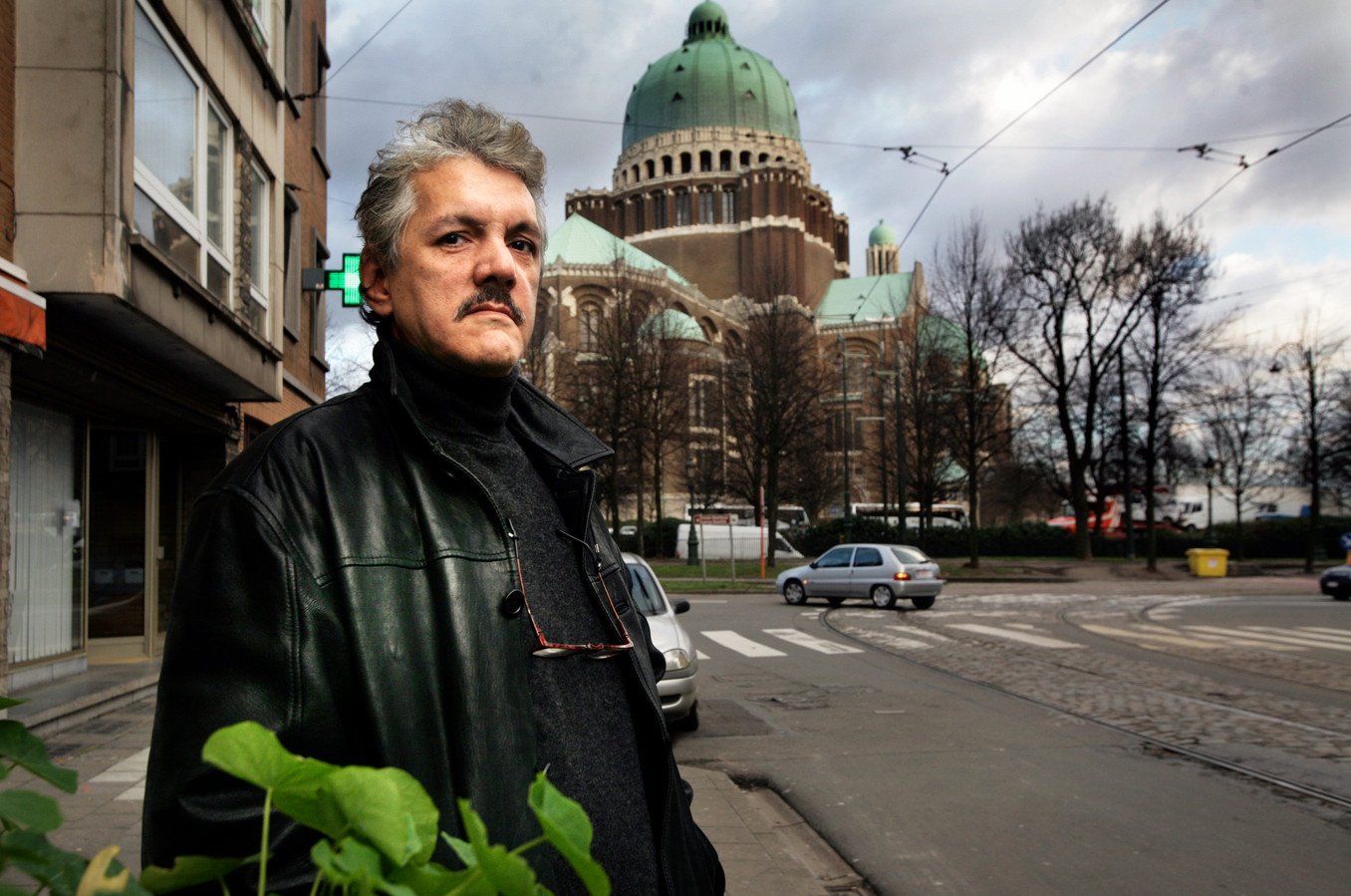 Twee huiszoekingen na nieuwe verklaringen ex-gangster over Bende van ...