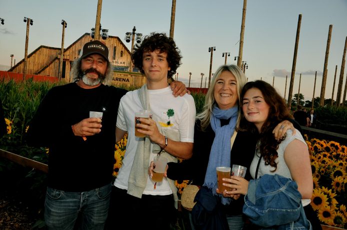 IN BEELD. Campo Solar in Damme start onder stralende zon | Damme | hln.be