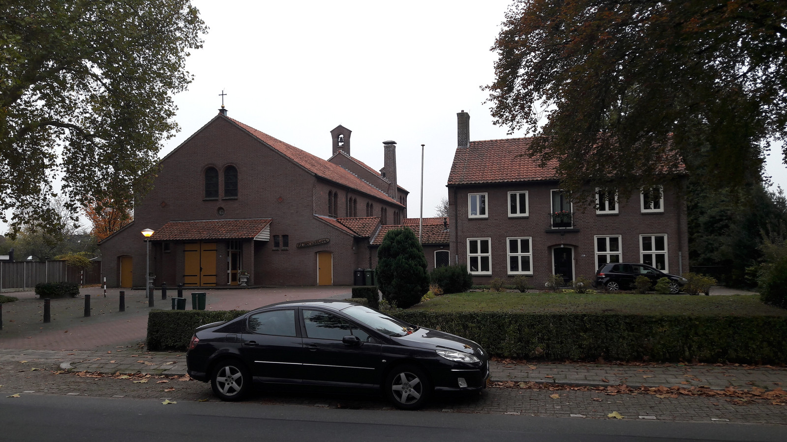 Krimpende kerk: minder mensen, minder geld en minder gebouwen | Foto ...