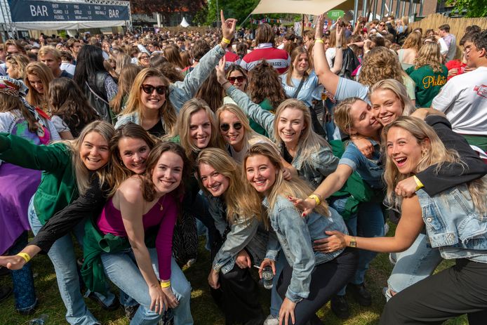 Studentenfeest of klassiek concert: iedereen viert bevrijding op eigen ...