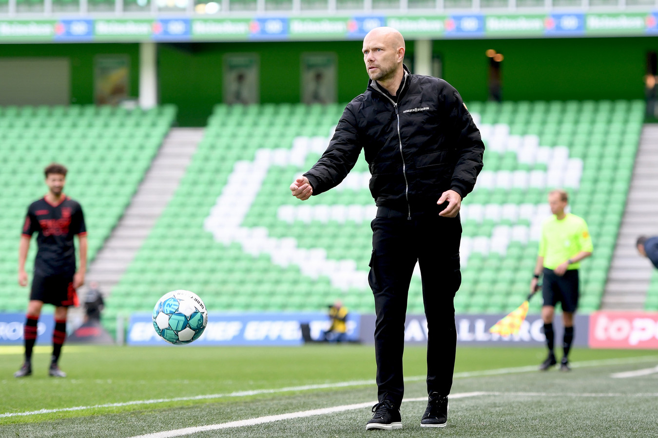 Gaan we dit vaker zien? Horrorbeeld van lege stadions doet denken aan ...