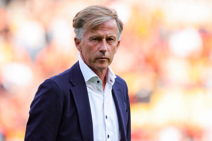 Woede en ongeloof bij Andries Jonker om zoveelste veldfiasco Oranje ...