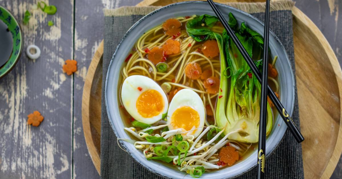 Wat Eten We Vandaag: Snelle ramen met kabeljauwflakes en gember | Koken ...