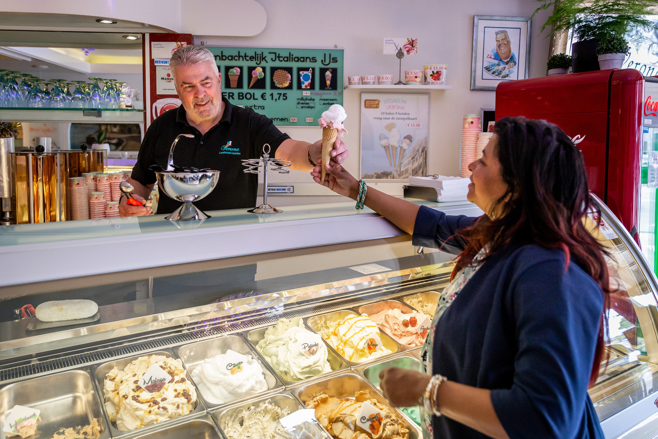 Bolletje schepijs is fors duurder, maar klanten geven er niets om: ‘Als ...