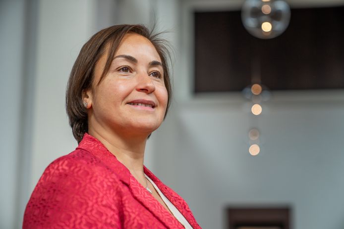 Nabilla Ait Daoud (N-VA) doorbreekt stilte na wekenlange protesten van ...